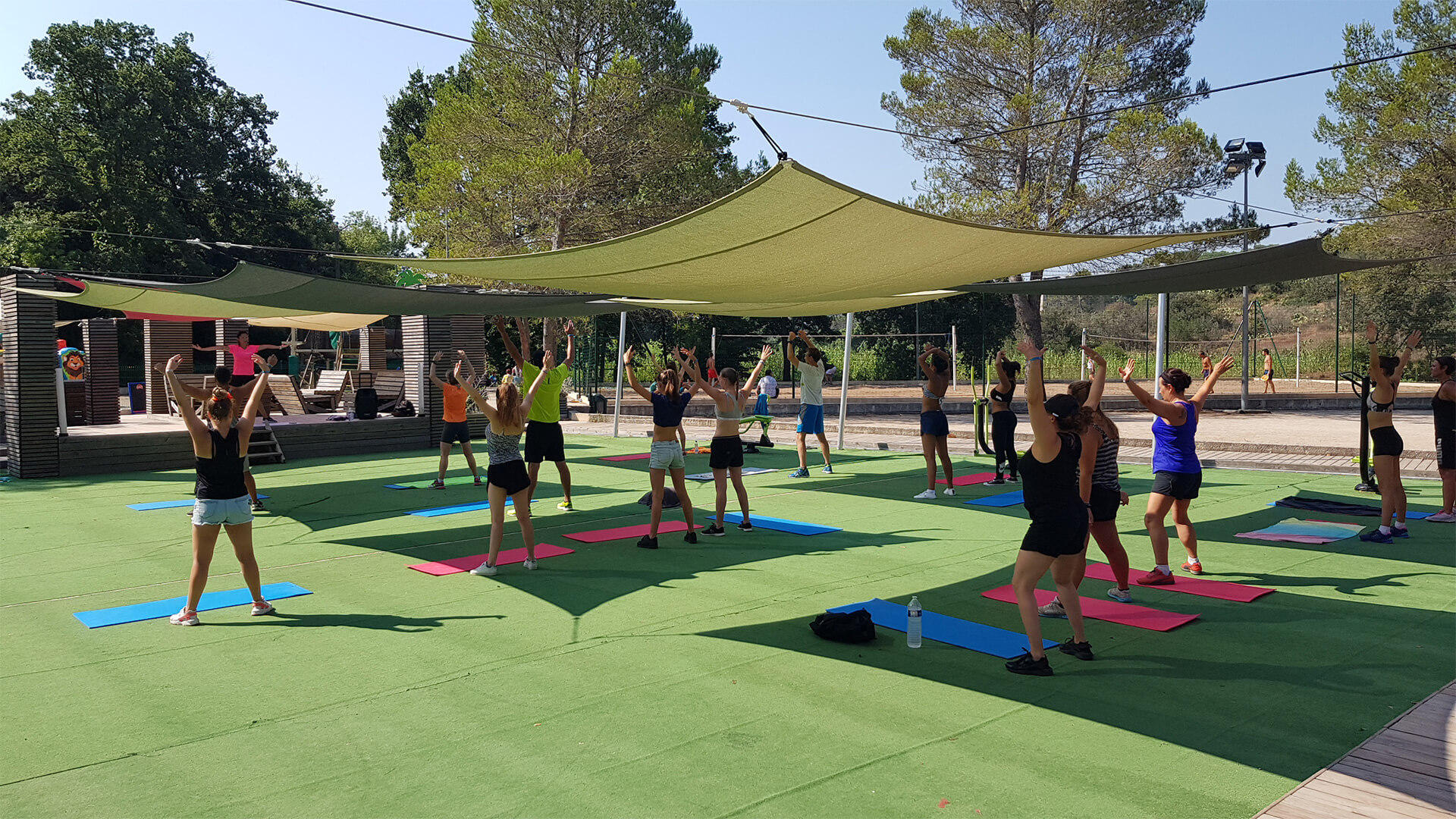 Faites du sport en famille grâce à notre pôle animations